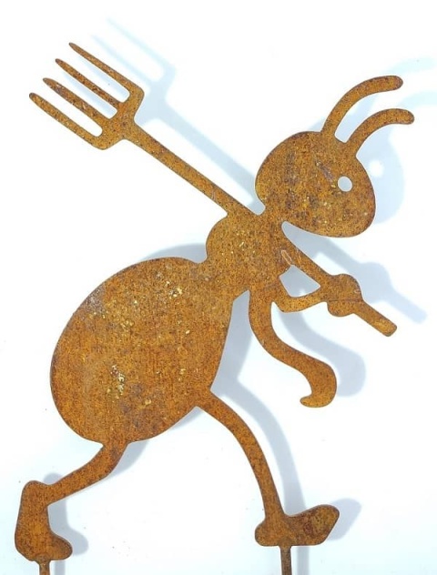 Mrówka z widłami metalowa ozdoba ogrodowa rdzewiona 070 > Ogrodowe ...